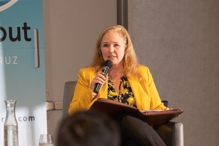 In the Public Interest: Trust in Gail Pellerin remains high following ...