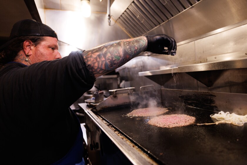 Morning Lookout: Floating webs, smash burgers with a twist & weekend ...