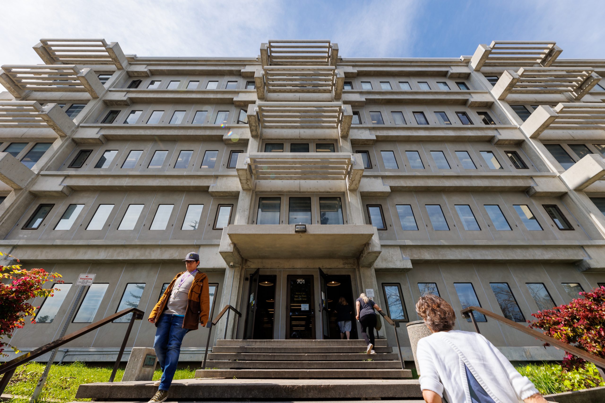 Santa Cruz County supervisors fund X-ray center for another year but budget cuts loom - Lookout ...