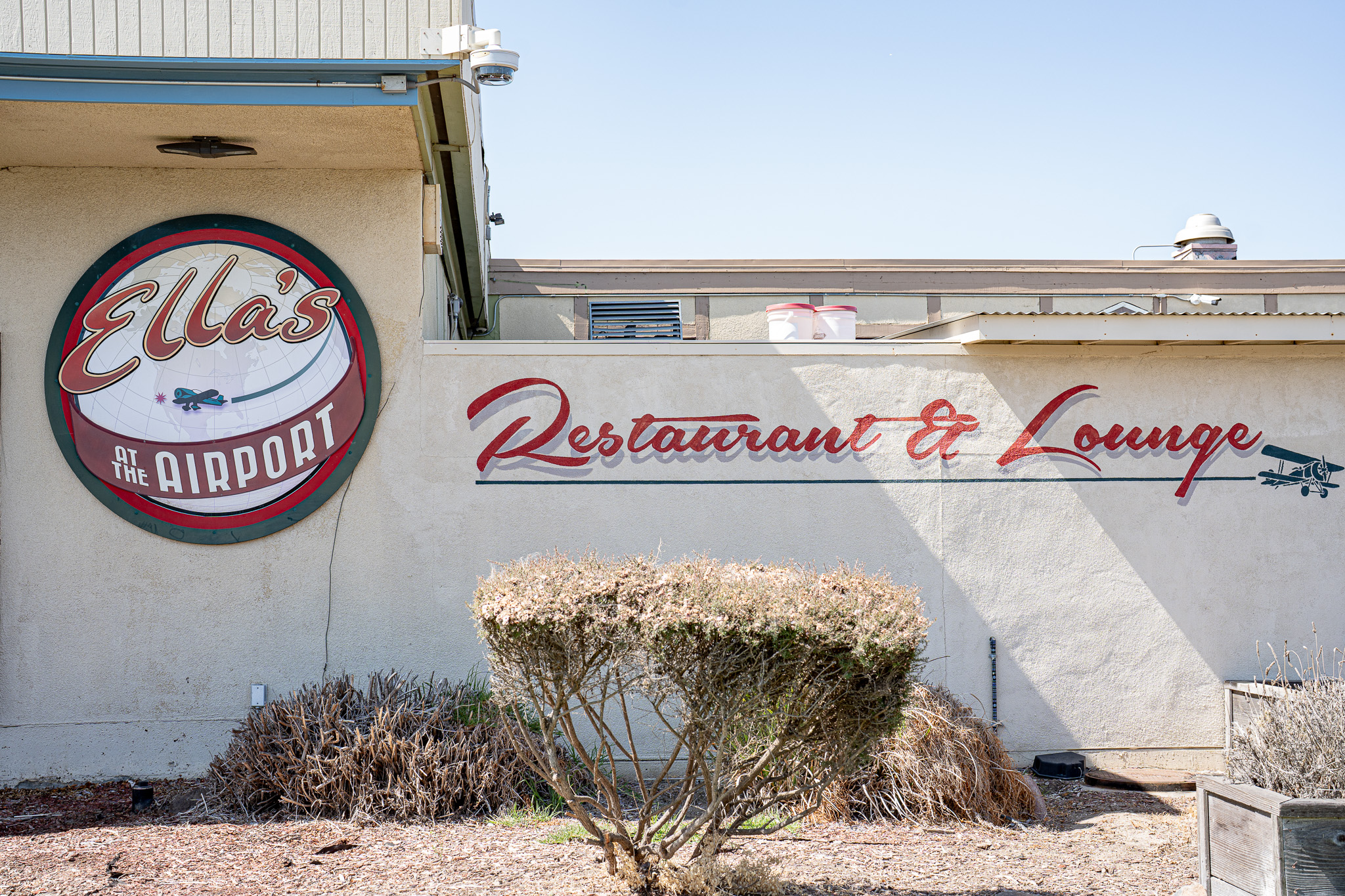 Watsonville restaurant Ella’s at the Airport closes after rocky few ...