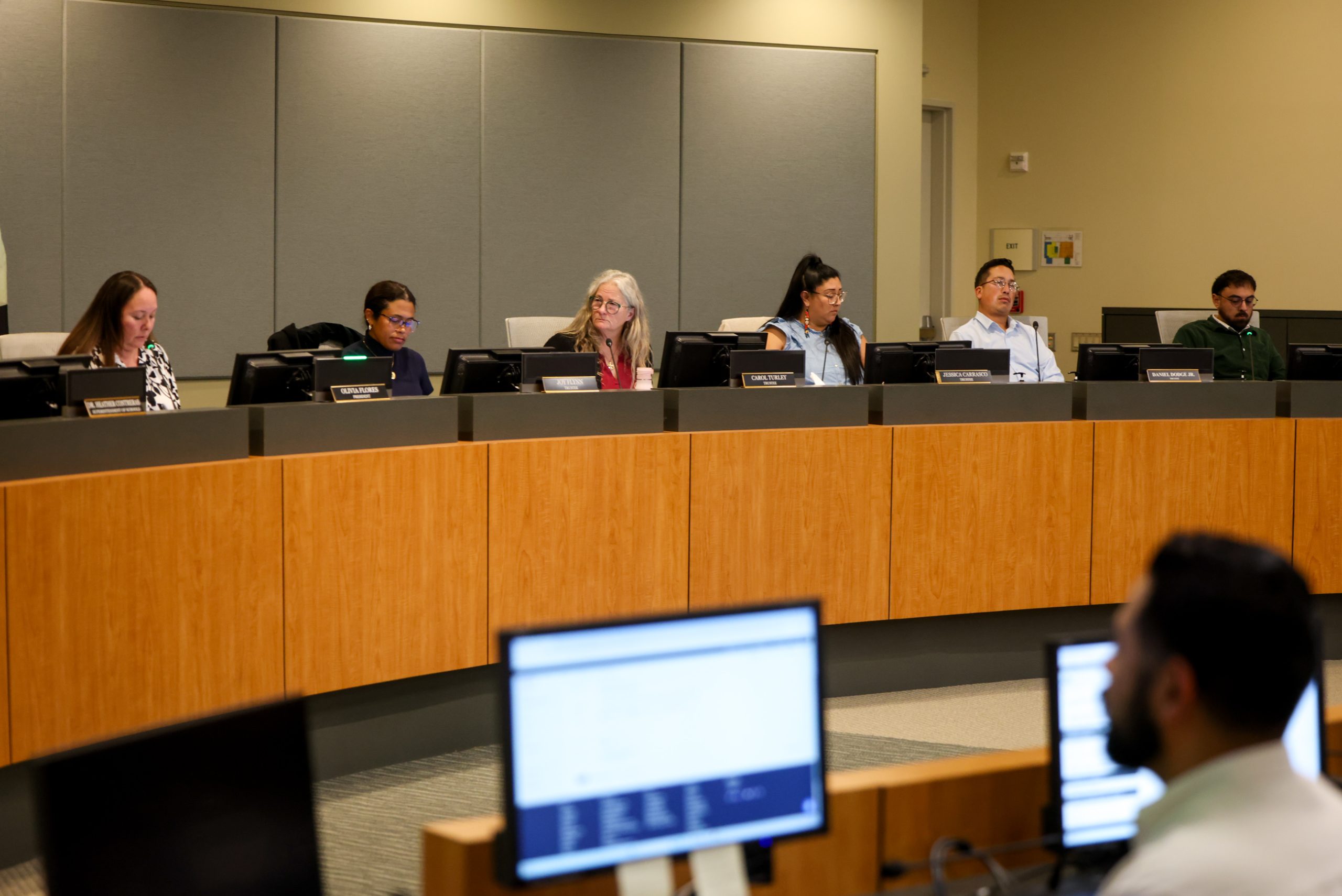 PVUSD trustees approve early retirement plan as layoffs loom - Lookout ...