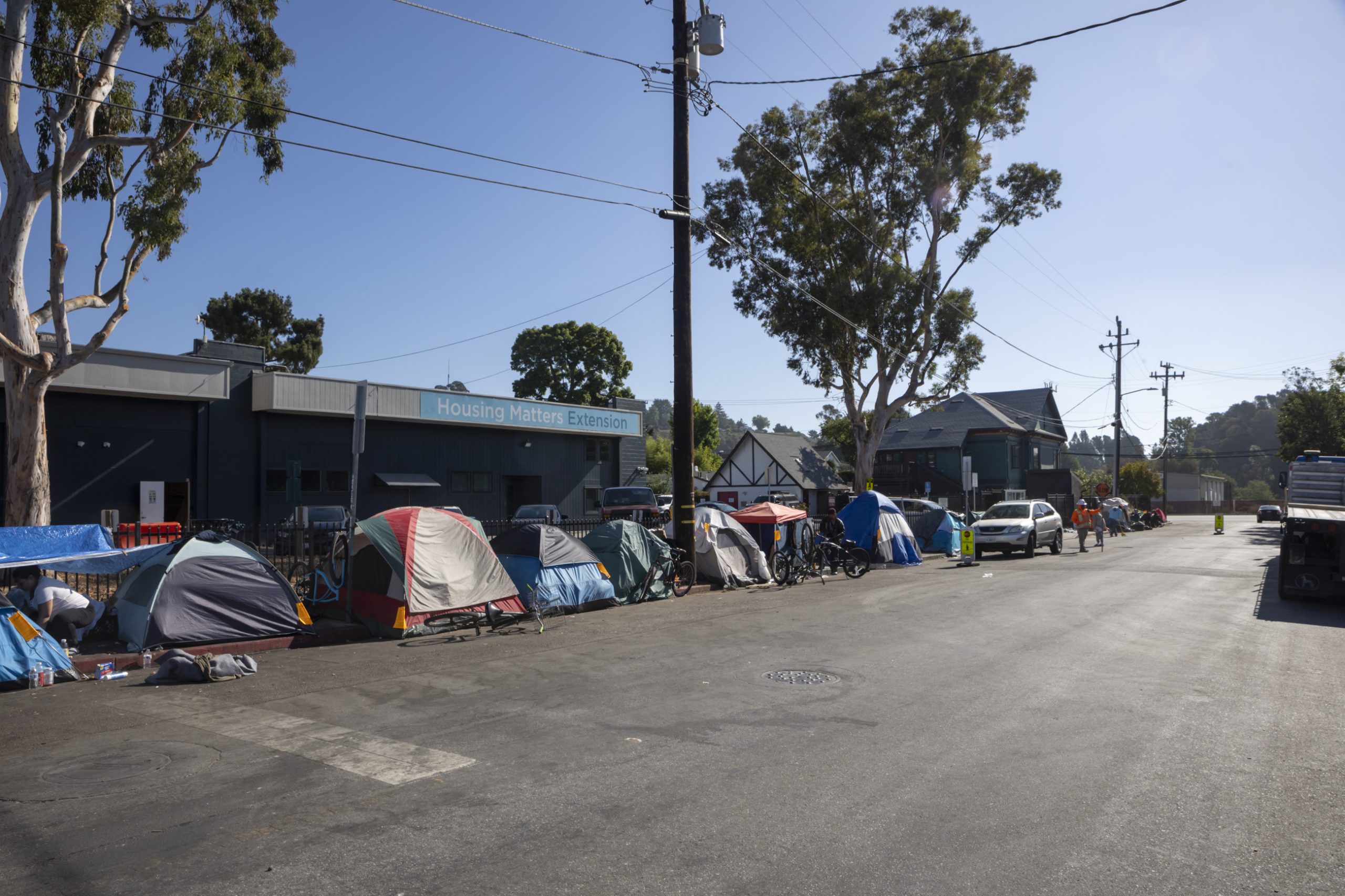 Coral Street encampment cleared a week before PIT count - Lookout Santa ...