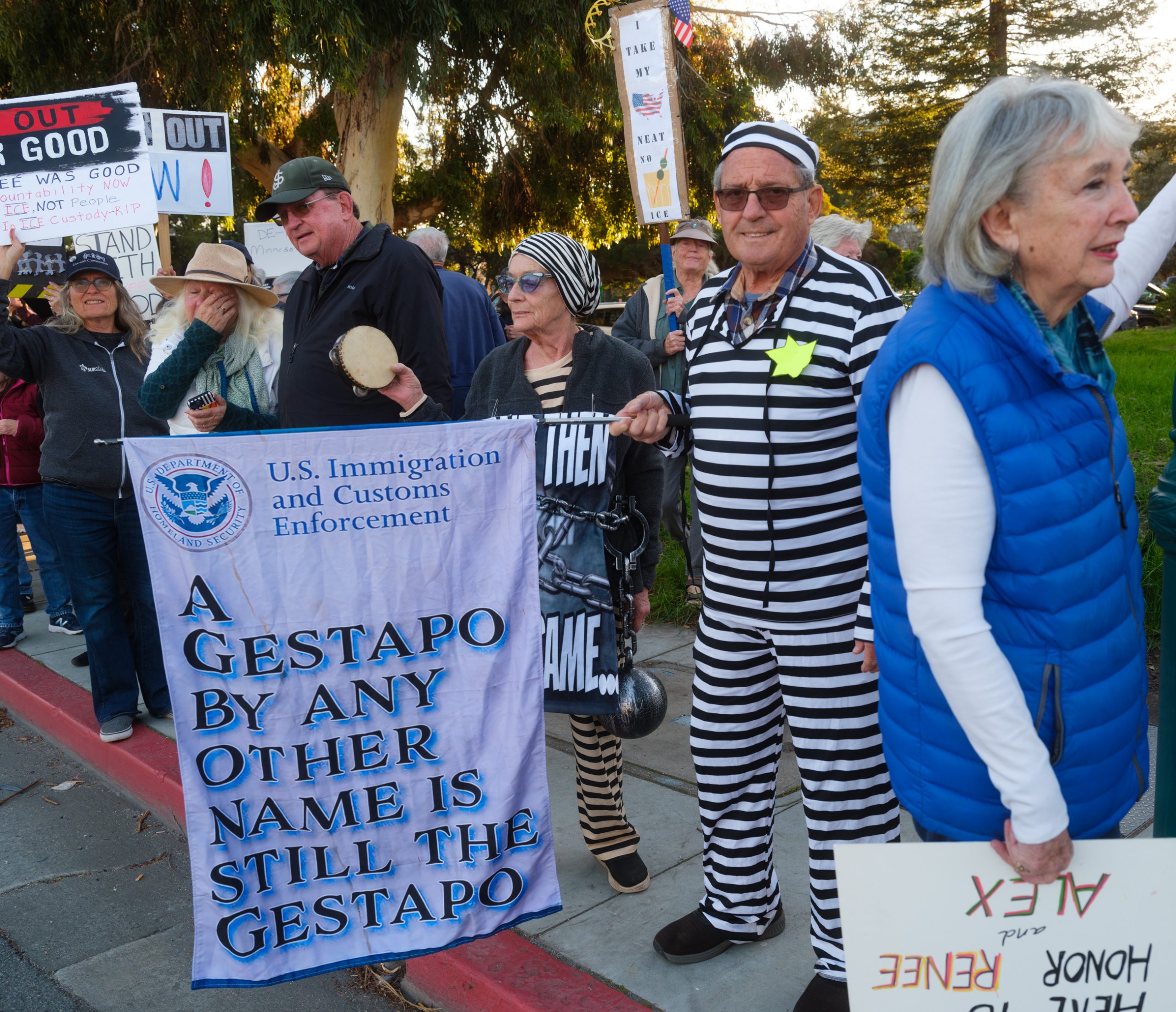 Morning Lookout: Feds eye drilling on public lands; latest anti-ICE ...